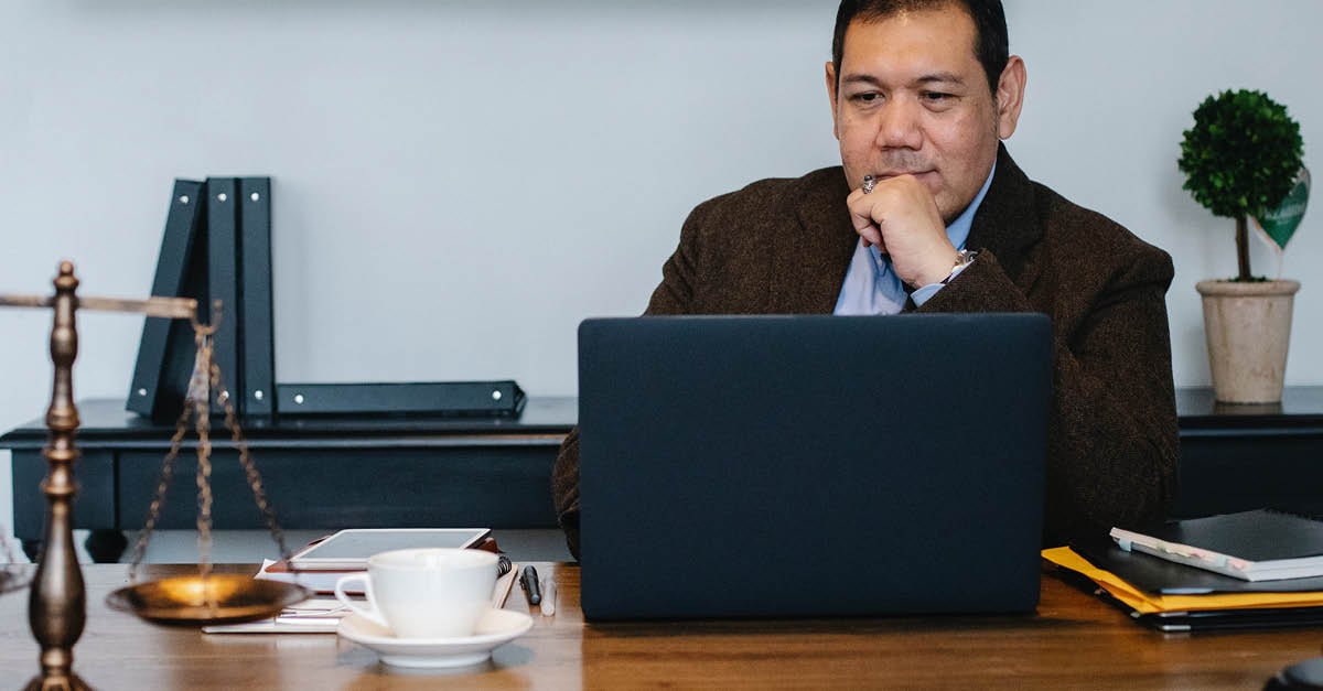 Know When It's Time for a Contract Management Solution | Intelagree